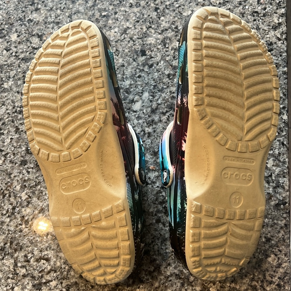 Crocs Classic Retro Resort Clog - Palm Trees Size 11 … - Gem